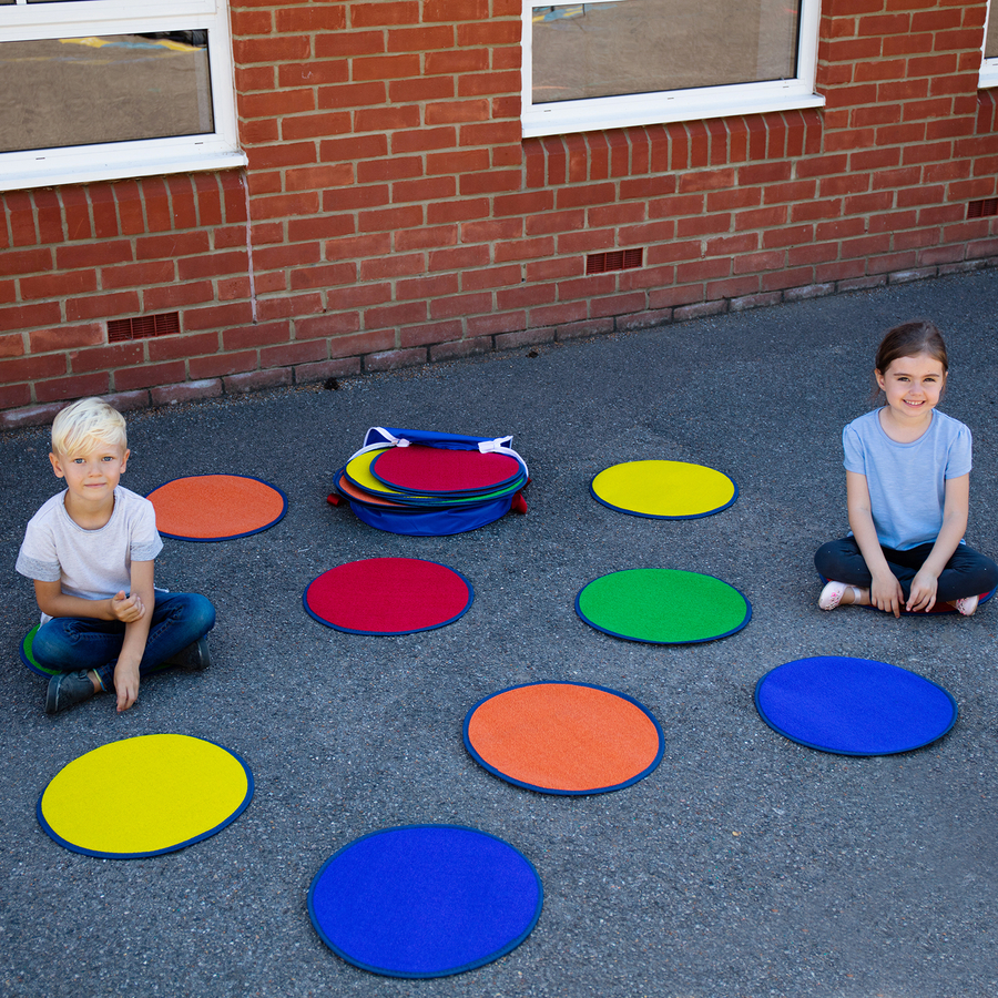 Buy Weatherproof Outdoor Circle Mats 30pk | TTS